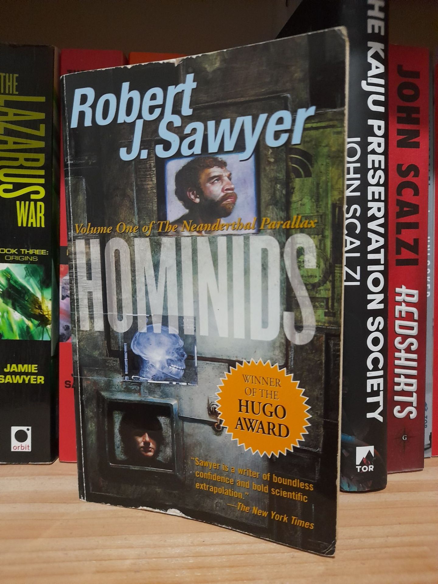 BOOK REVIEW: Hominids, by Robert J. Sawyer – At Boundary's Edge